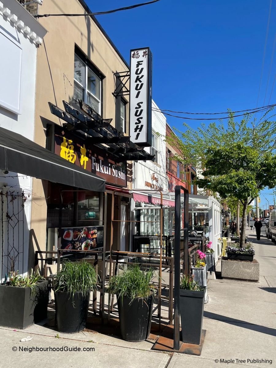 Leaside - Neighbourhood Guide