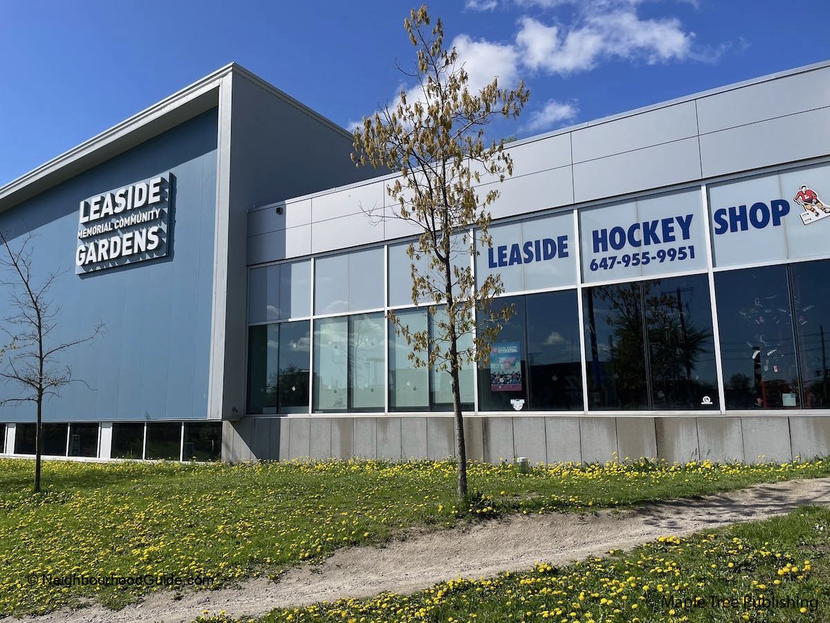 Leaside - Neighbourhood Guide